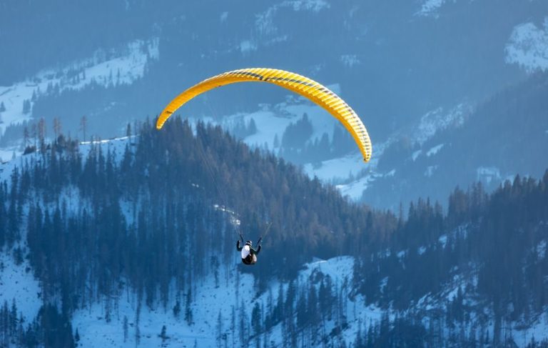 Solang Valley Paragliding Cost 2026: Real Prices Guide